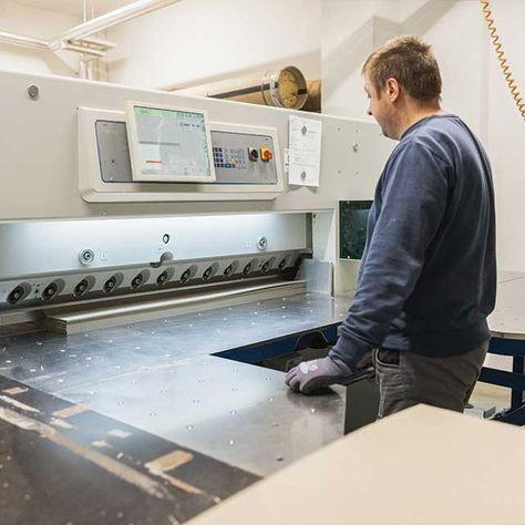 Kartonagen- und Pappen- Hersteller | PAKA Glashütte