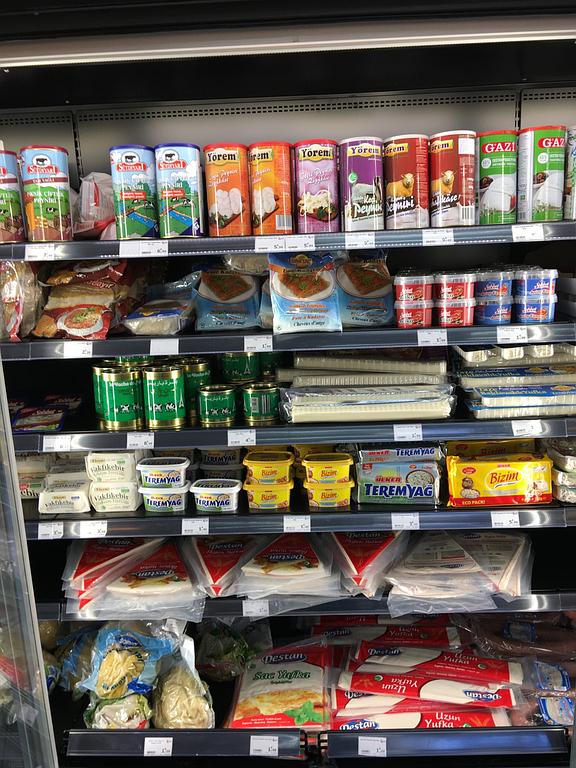 Les rayons frais et surgelés de vos supermarchés du monde