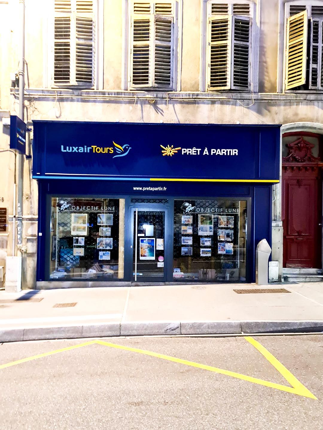 Devanture de magasin - Habillage de façade de boutique (Vosges)