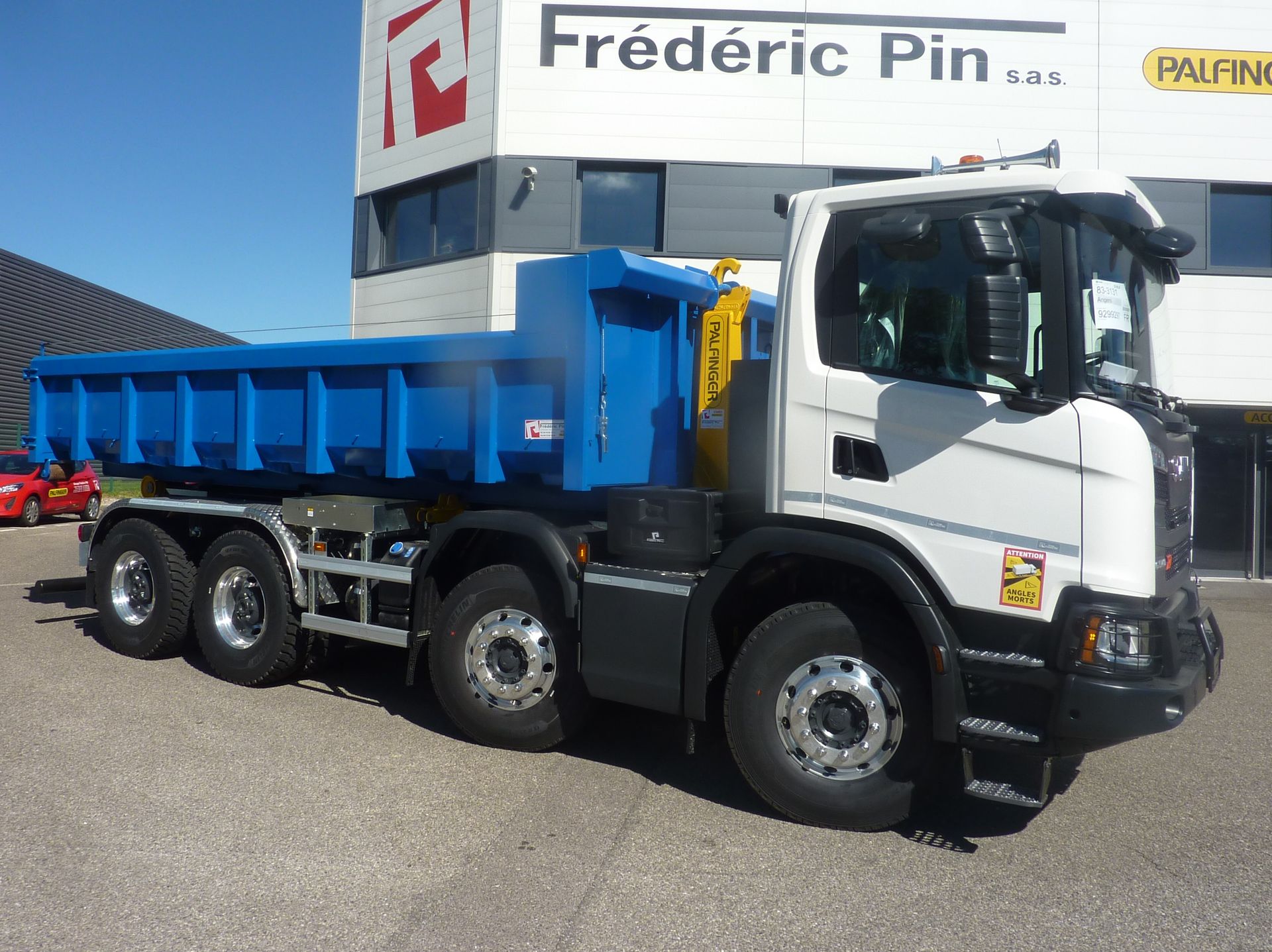 Grues, bennes, bras de levage et carrosseries sur mesure - Groupe ...