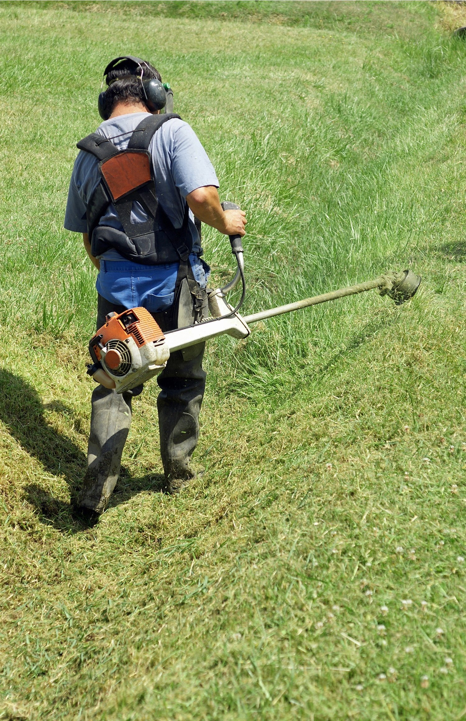 Débroussaillage à Saumur et autour (49) : jardins, espaces verts