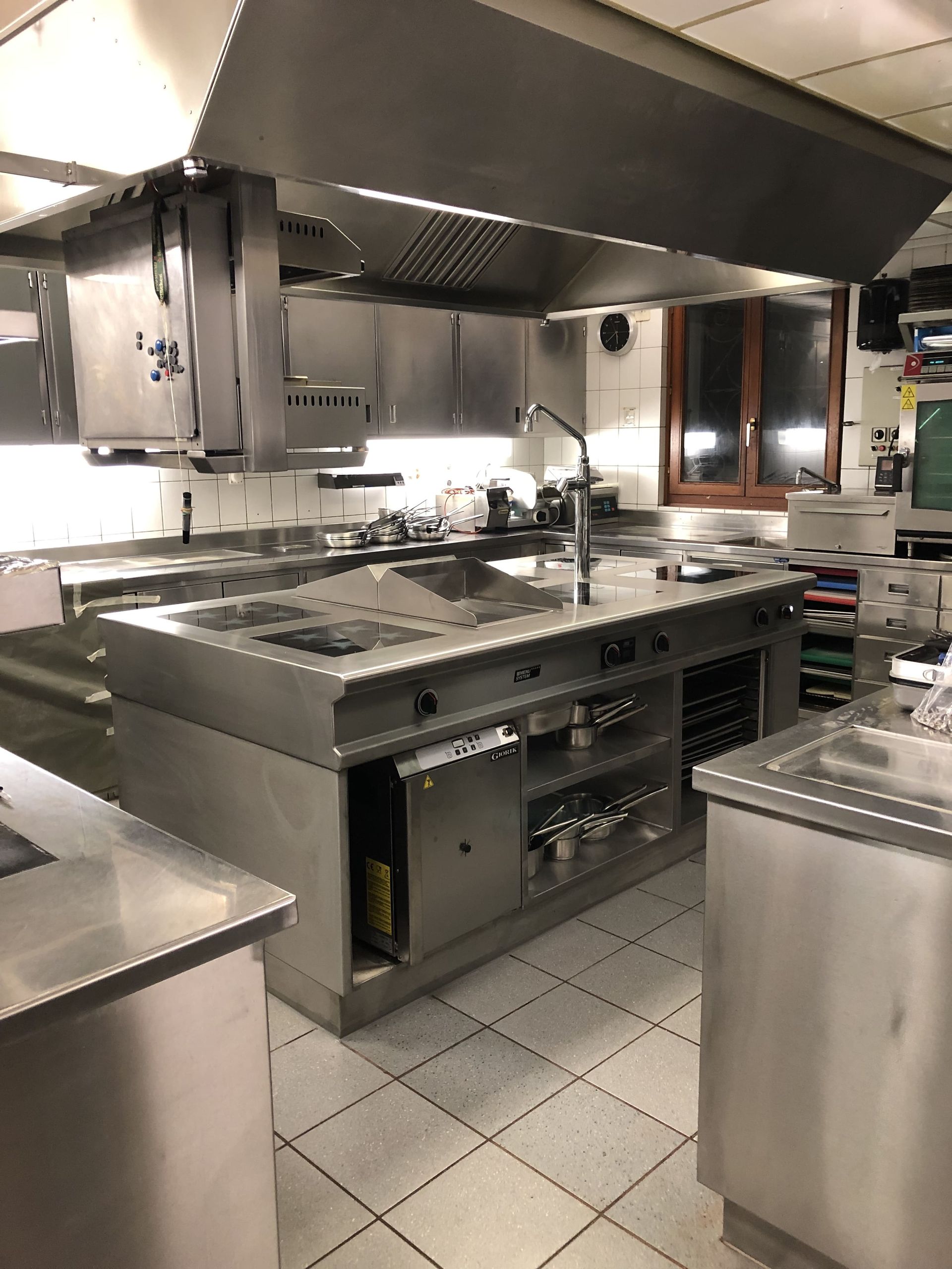 Dep Cuisines - création de cuisine professionnelle - inox