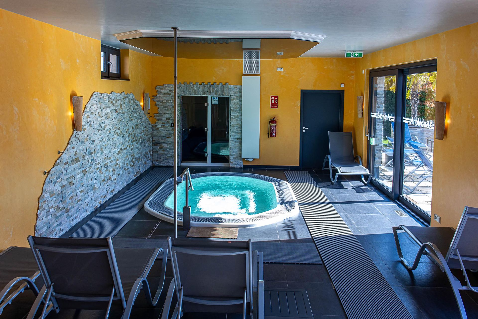 Erotik & Wellness im FKK Saunaclub Babylon in Elsdorf bei Köln