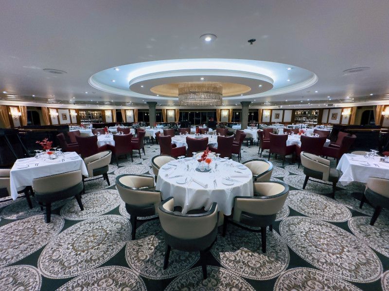 Dining on Azamara Cruises: Menus, Venues & What to Expect