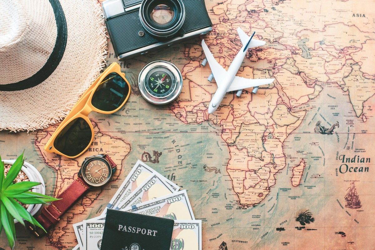 THE ULTIMATE GUIDE TO WORLD CRUISES: ﻿ A JOURNEY OF A LIFETIME