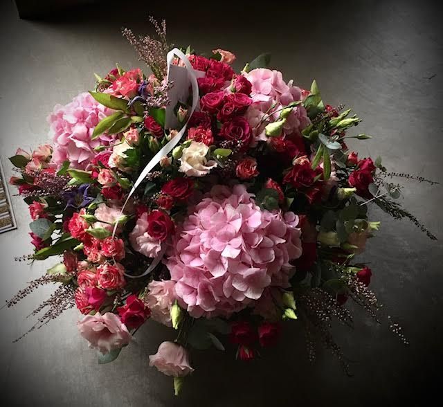 Fleurs de deuil et compositions florales - Fleuriste à Paris 16e