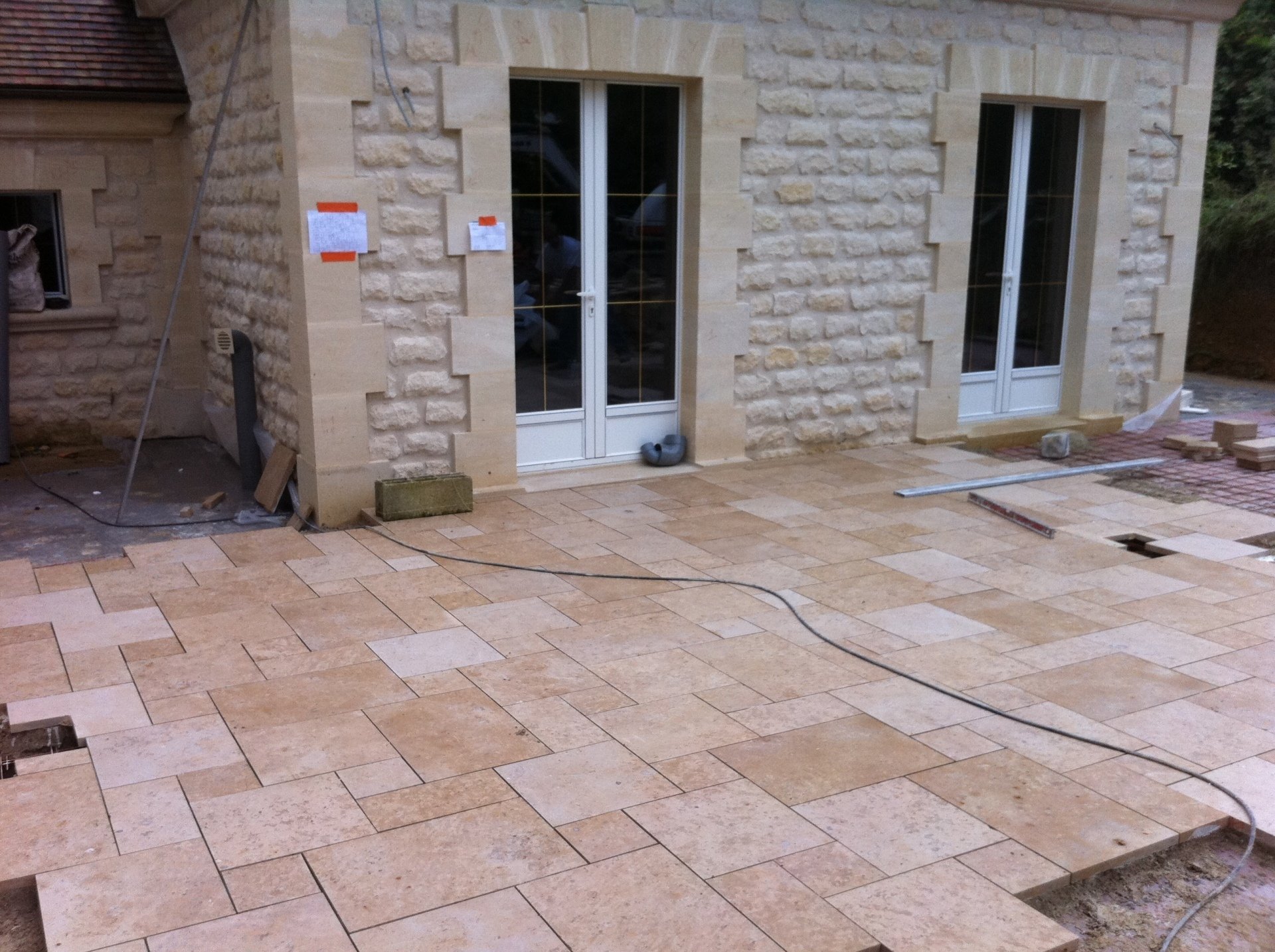 Pierre naturelle pour l'extérieur : notre artisan à Chantilly