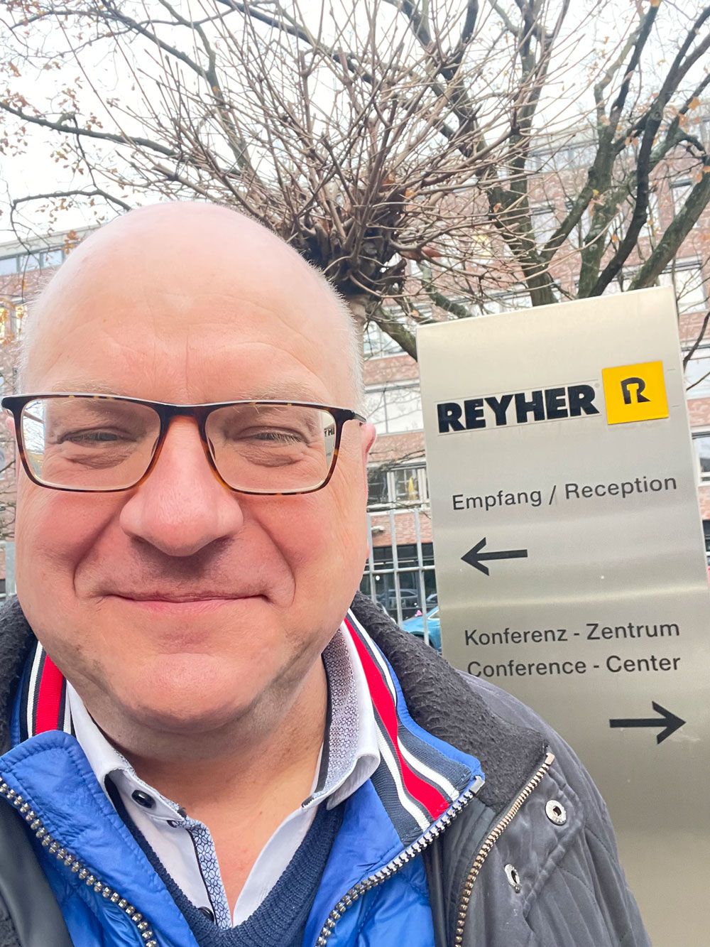 SRD Syscon GmbH | Ideenwechsel: Vertrieb. Recruiting. Entwicklung.