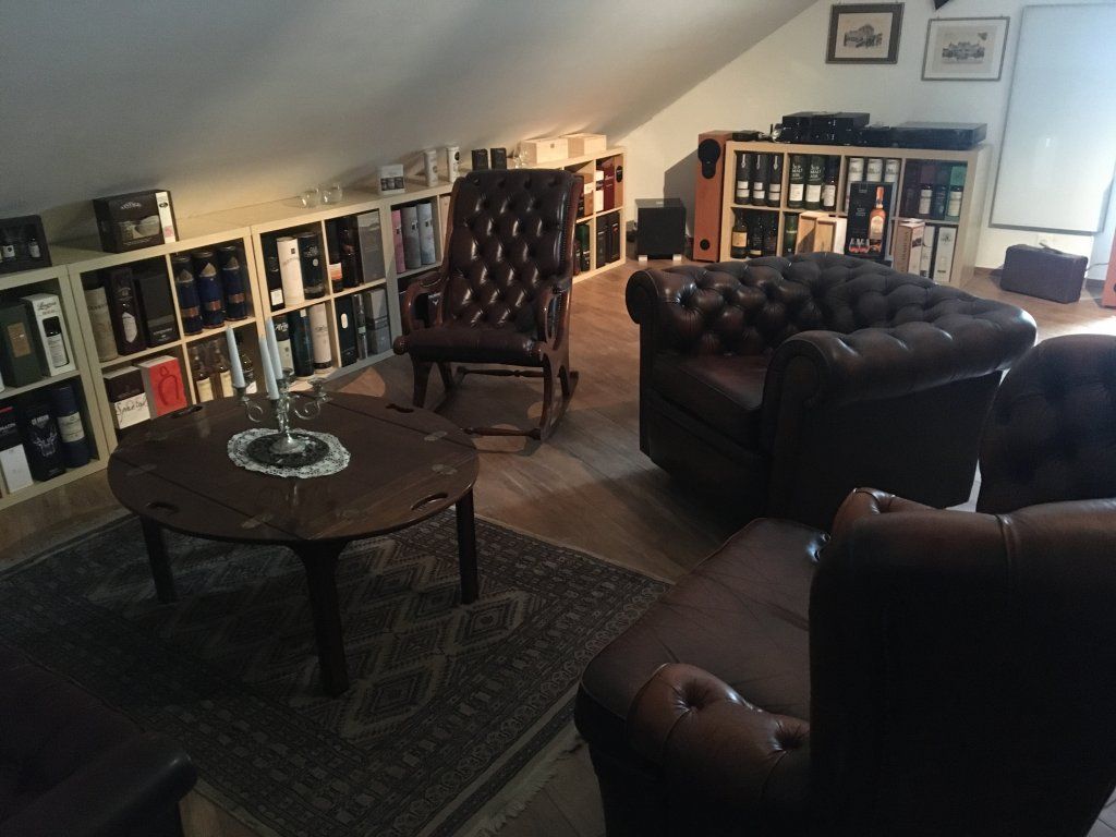 Whisky and more - Edwards Music: Musikhaus & Musikschule