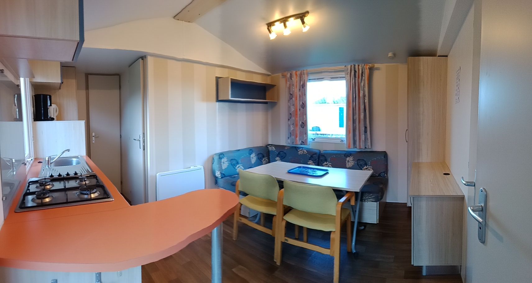 Location de mobile-homes pour des vacances face à la mer à Étel
