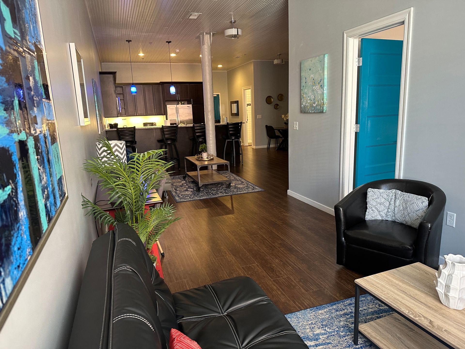 2BR 2BA Historic Loft Downtown KC 201