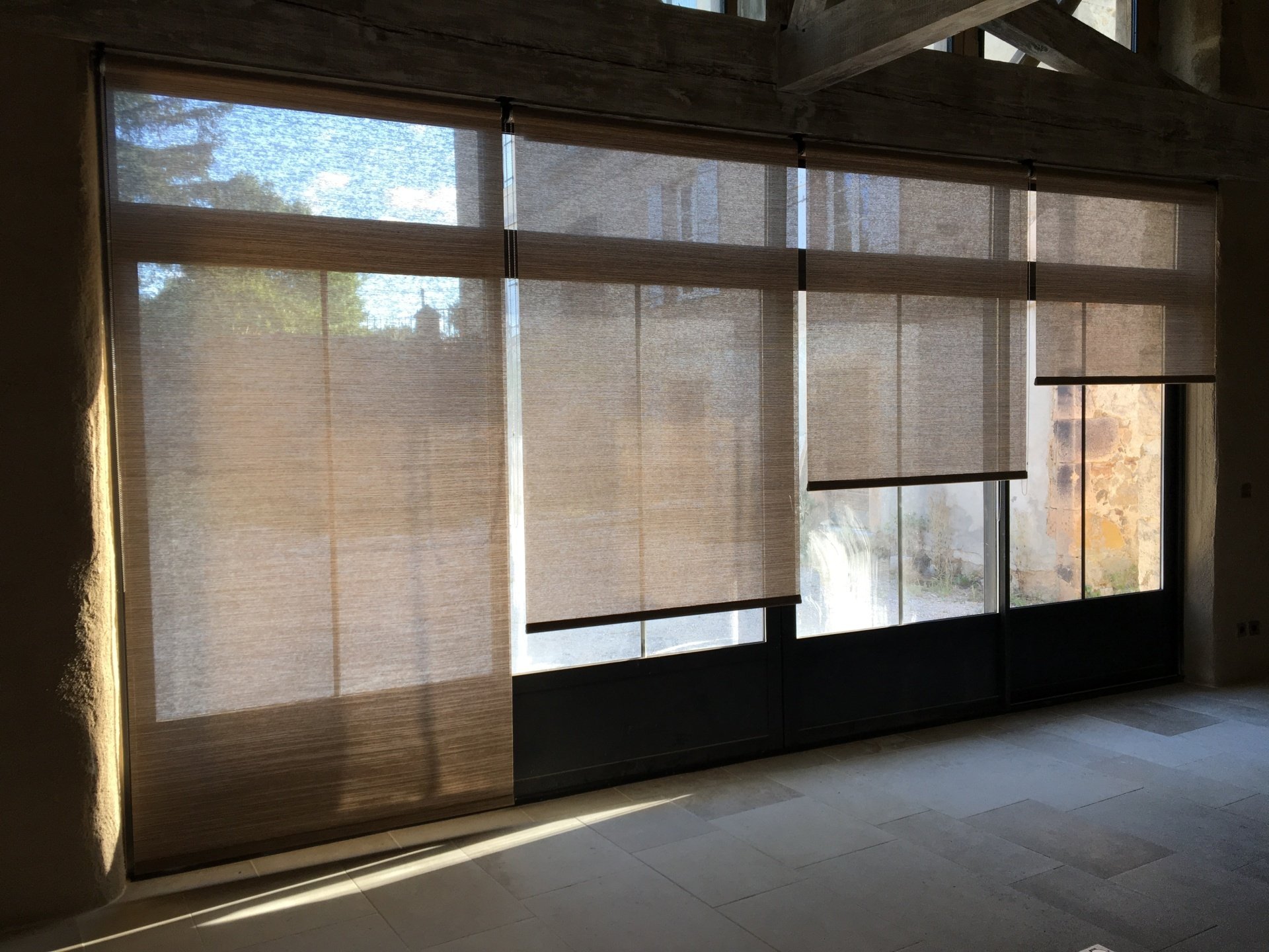 Stores en tissu, vénitiens, bateaux à Terrasson-Lavilledieu