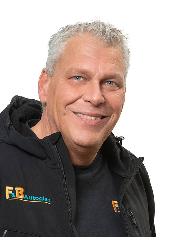 Über den KFZ-Meisterbetrieb | F&B Autoglas GmbH in Dinslaken