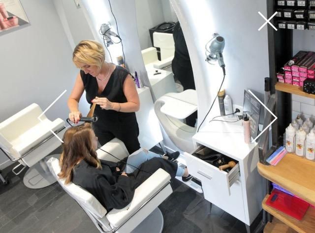 Votre Coiffeur et Barbier à Senlis - L'Atelier des Fées