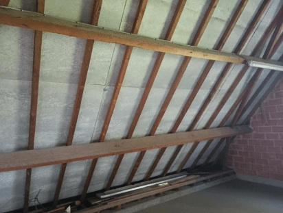 Bevatten Menuiserite onderdakplaten asbest?