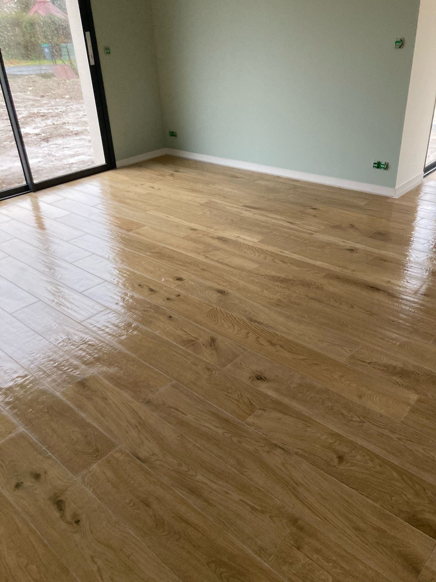 Finition Parquet Flottant Devant Baie Vitrenull