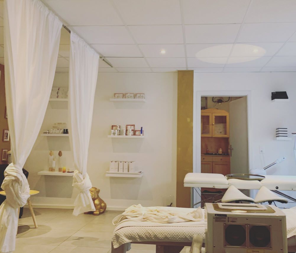 Salon de beauté - esthéticienne - maquillage permanent - Peseux