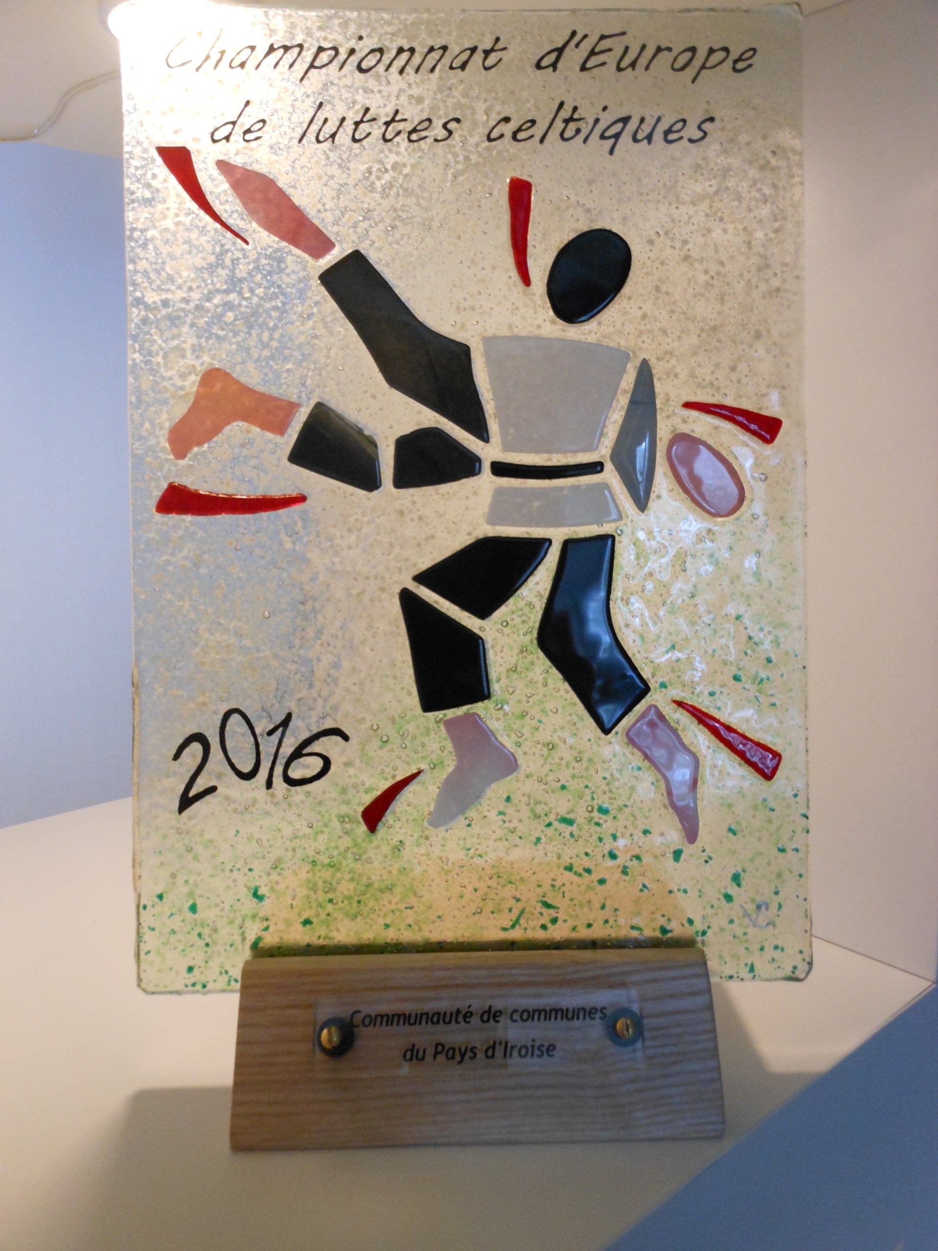 Verre fusionné : bijoux et tableaux en verre dans le Finistère