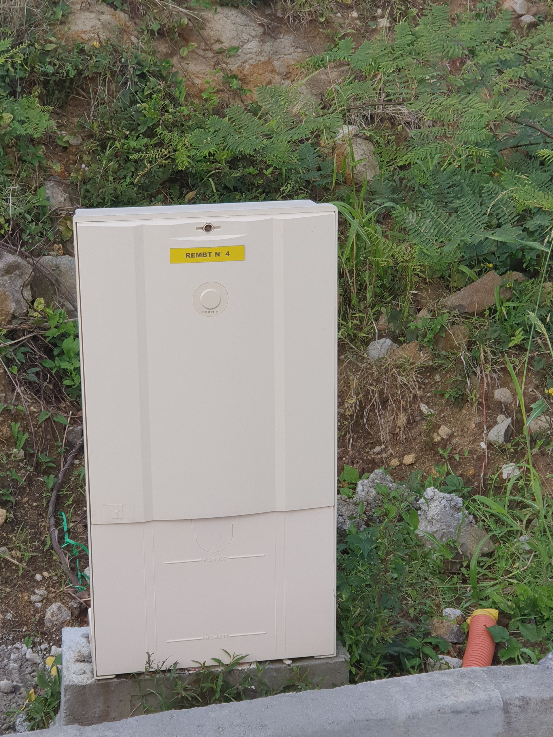 Installation électrique des réseaux extérieurs en Martinique