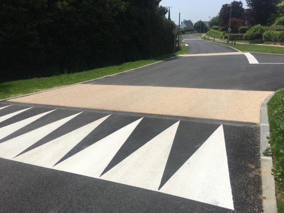 Marquage routier à Brest dans le Finistère | Mairie, parking...