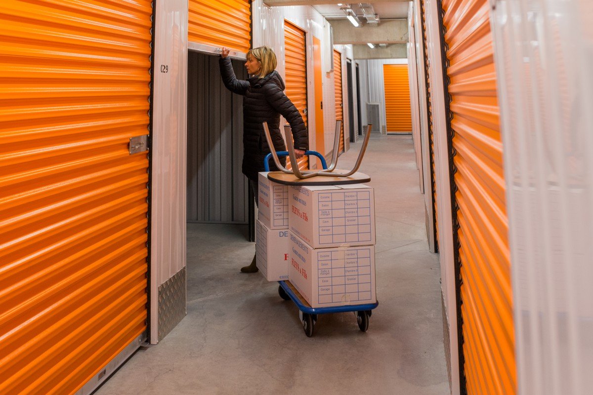 Espace de stockage en location à Clermont Ferrand - Appelez-nous