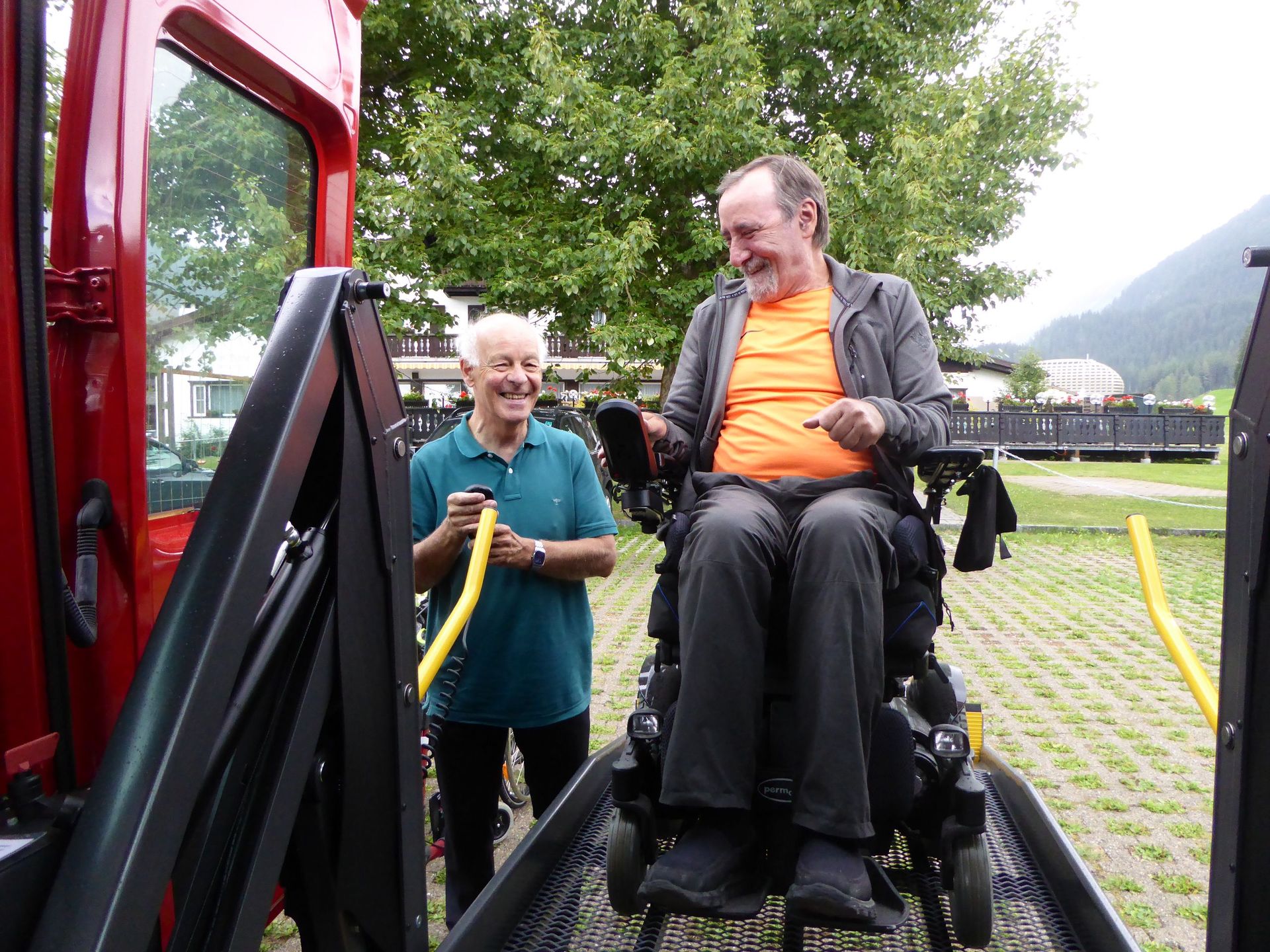 BFT Behinderten-Fern-Transport - Fotogalerie – Basel