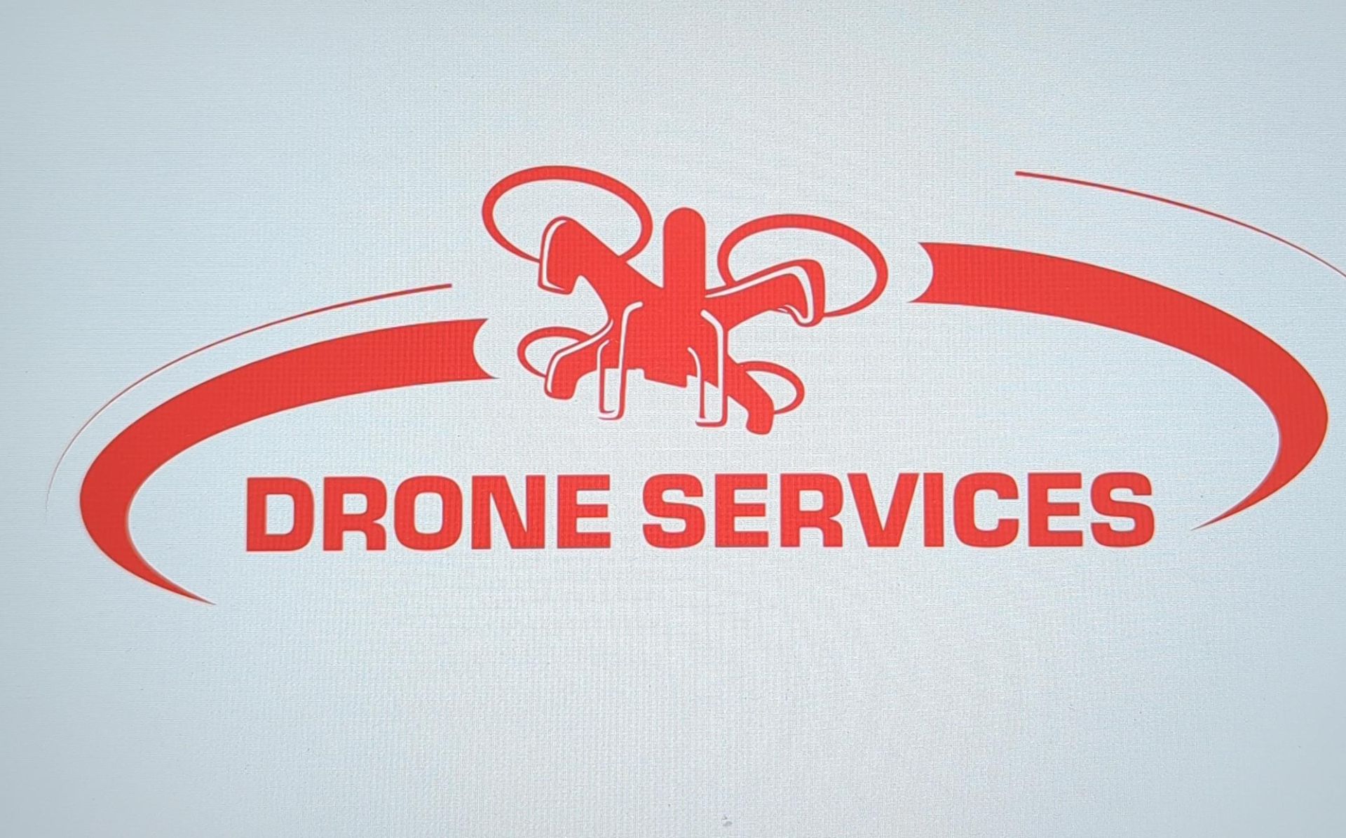 Drone Ares pour le démoussage de toiture et façade à Reims Drone Ares pour le démoussage de toiture et façade à Reims