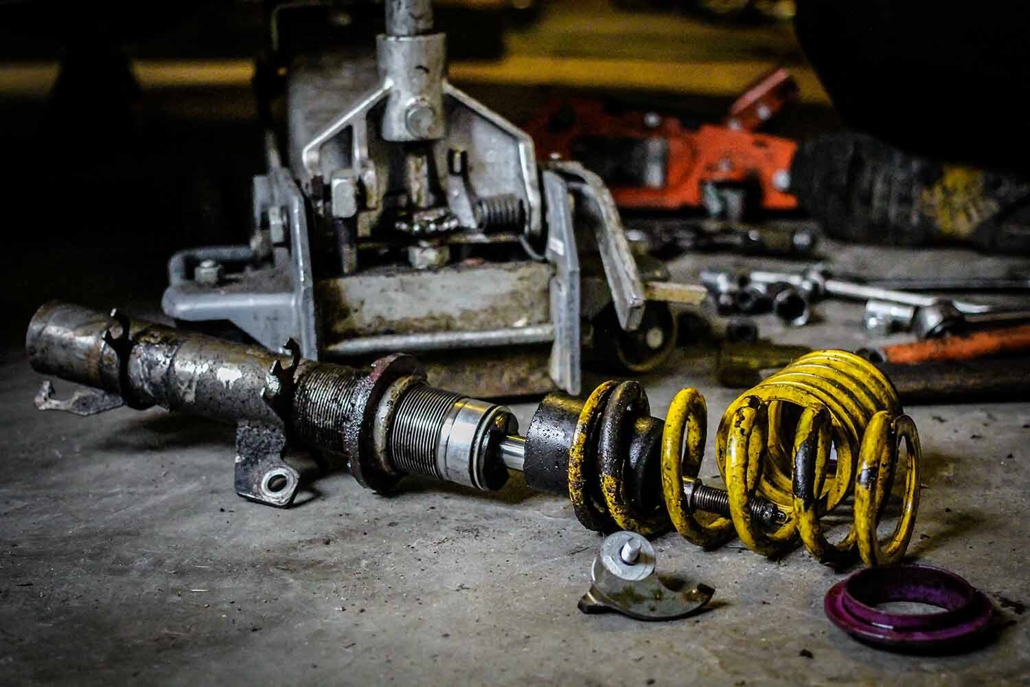 Vente de pièces détachées pour voitures à Montréverd