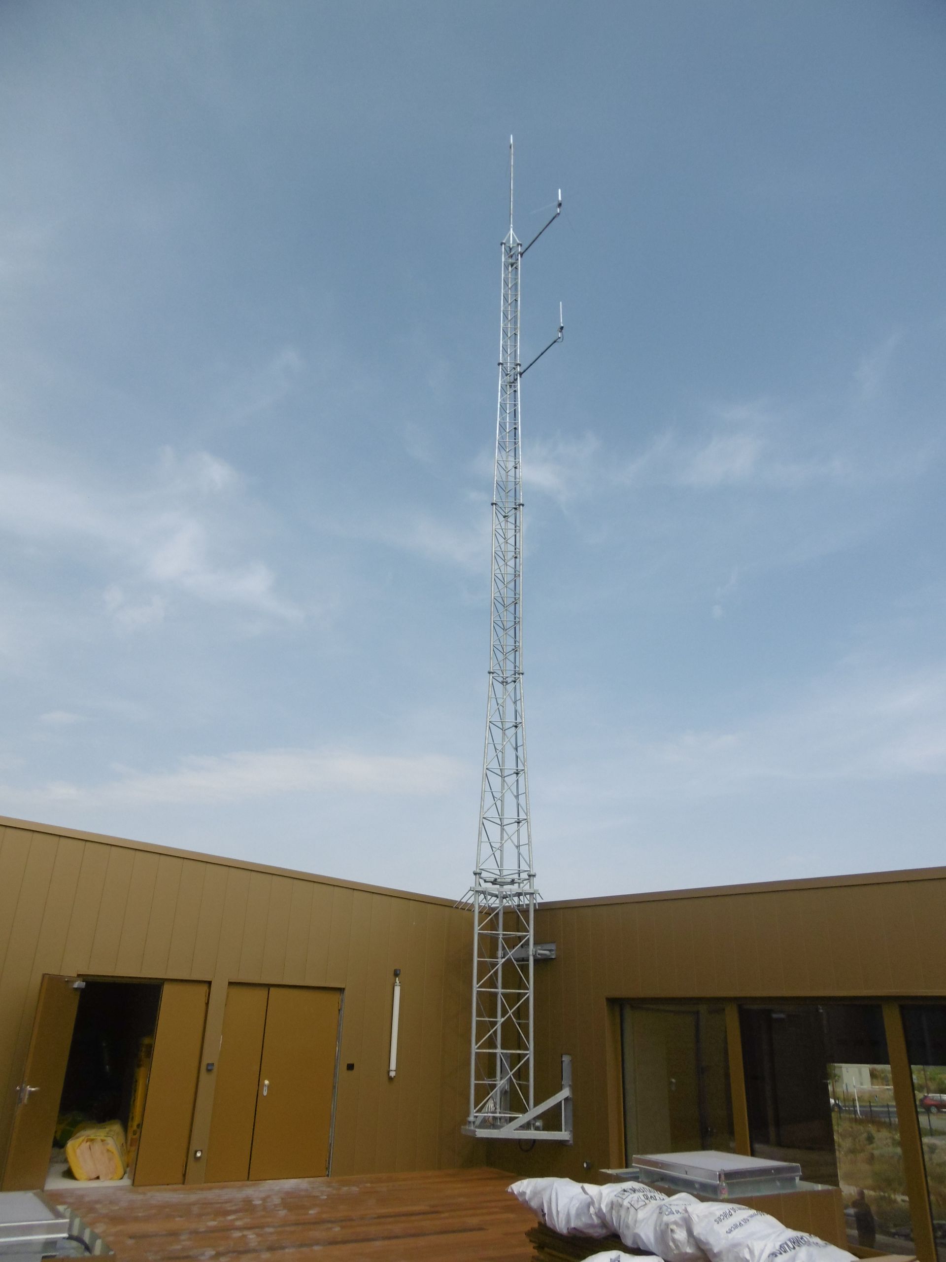 Installation pylône télécom à Bron - Renforcement et Maintenance