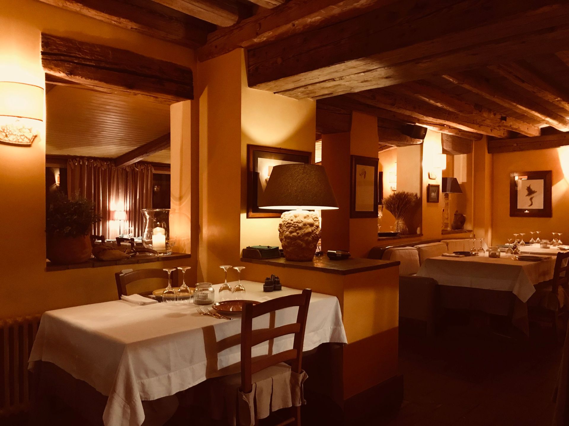 Découvrez les photos de la salle du restaurant et de la terrasse d'Il ...