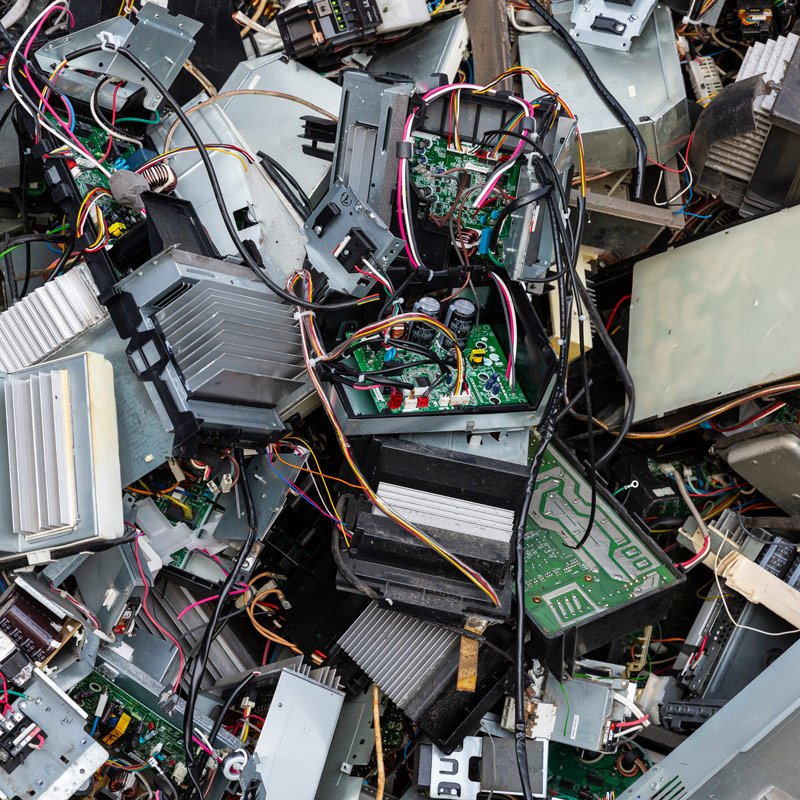 Collecte des déchets électriques et électroniques à Paris