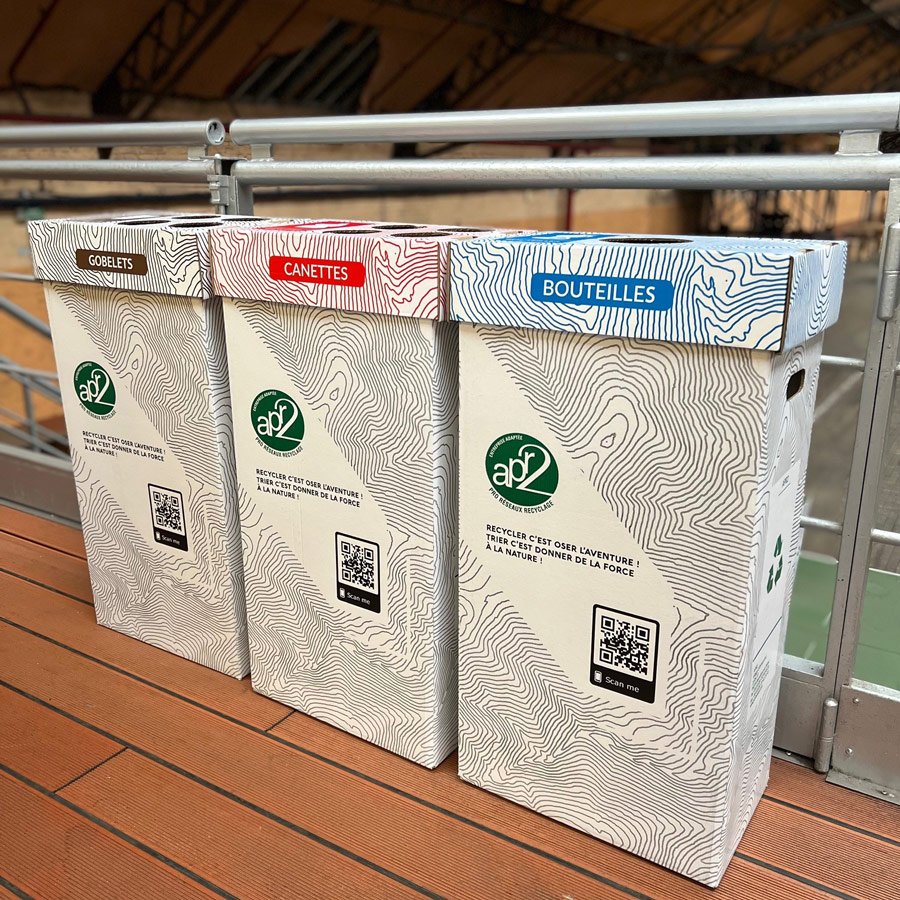 Boîte de recyclage de canette - Récupération des déchets à Paris
