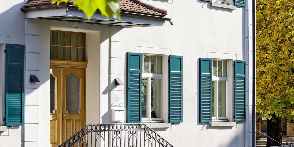 Fensterläden von Marc Stebler Storen & Rolladen in Röschenz