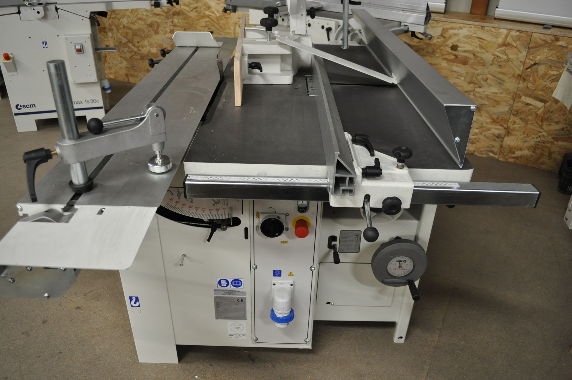 Machines à bois à Vitry-sur-Seine : vente, location, entretien