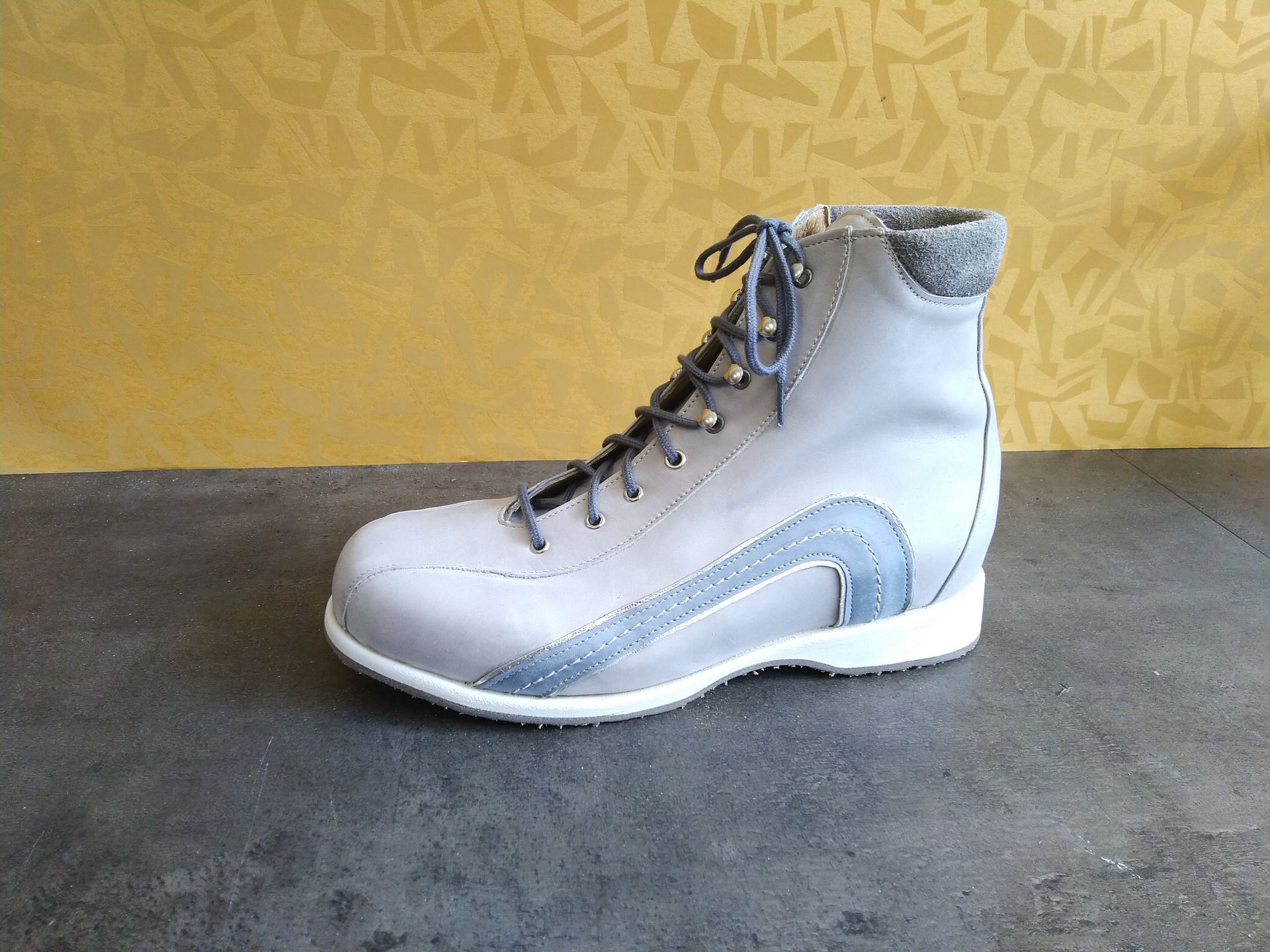 Catalogue virtuel des chaussures, semelles et attelles