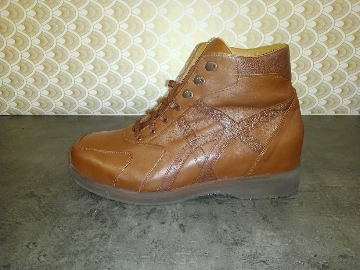 Catalogue virtuel des chaussures, semelles et attelles