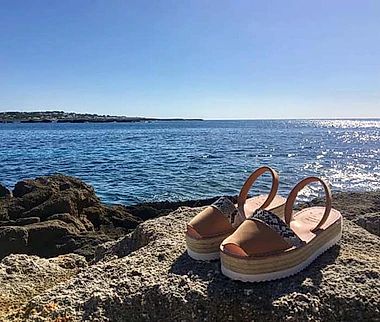 Avarcas en Ciutadella con Avarques Naturals De Menorca S.L.