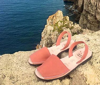 Avarcas en Ciutadella con Avarques Naturals De Menorca S.L.