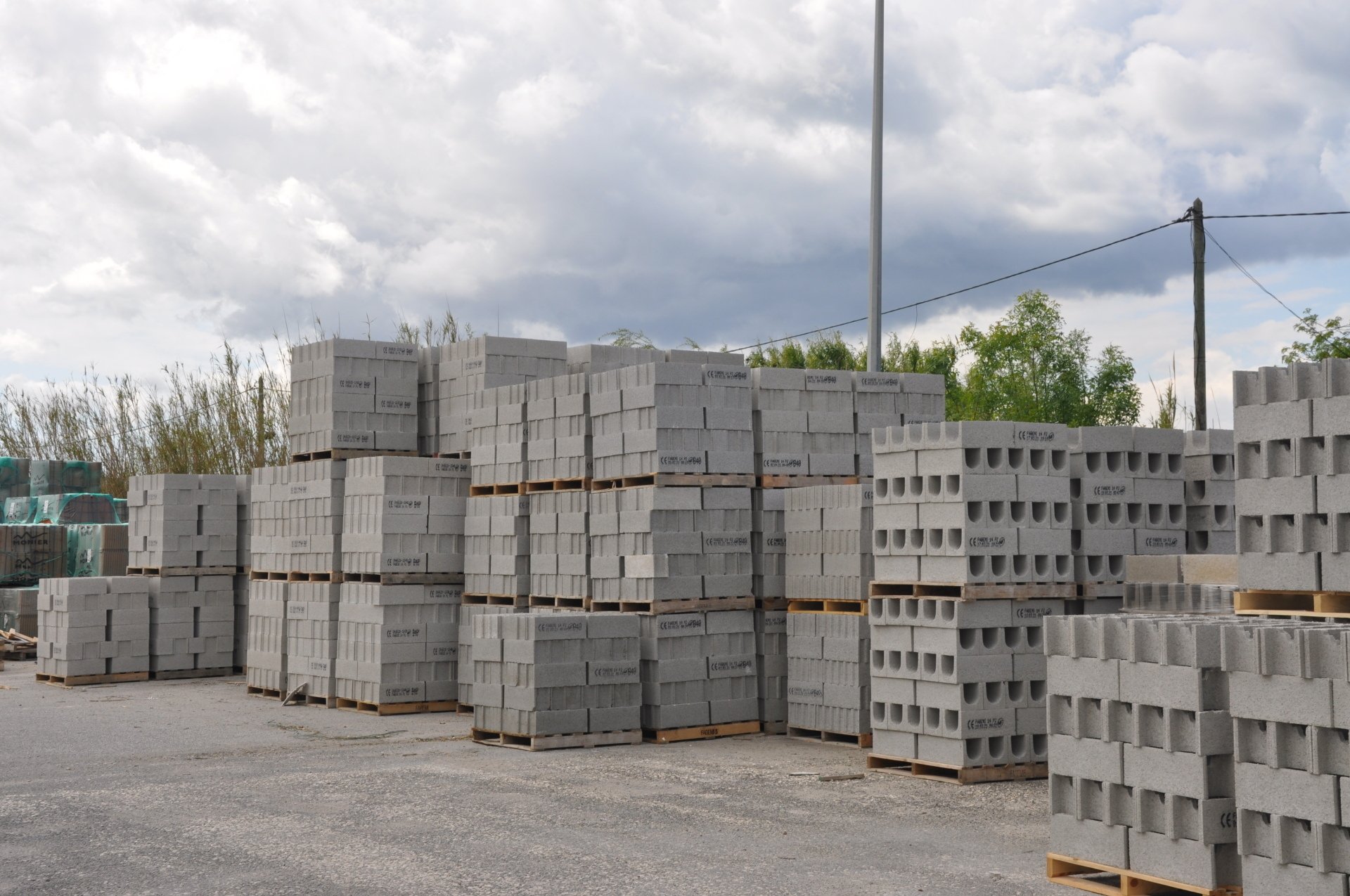 Vente de matériaux de construction à Marignane et ses alentours