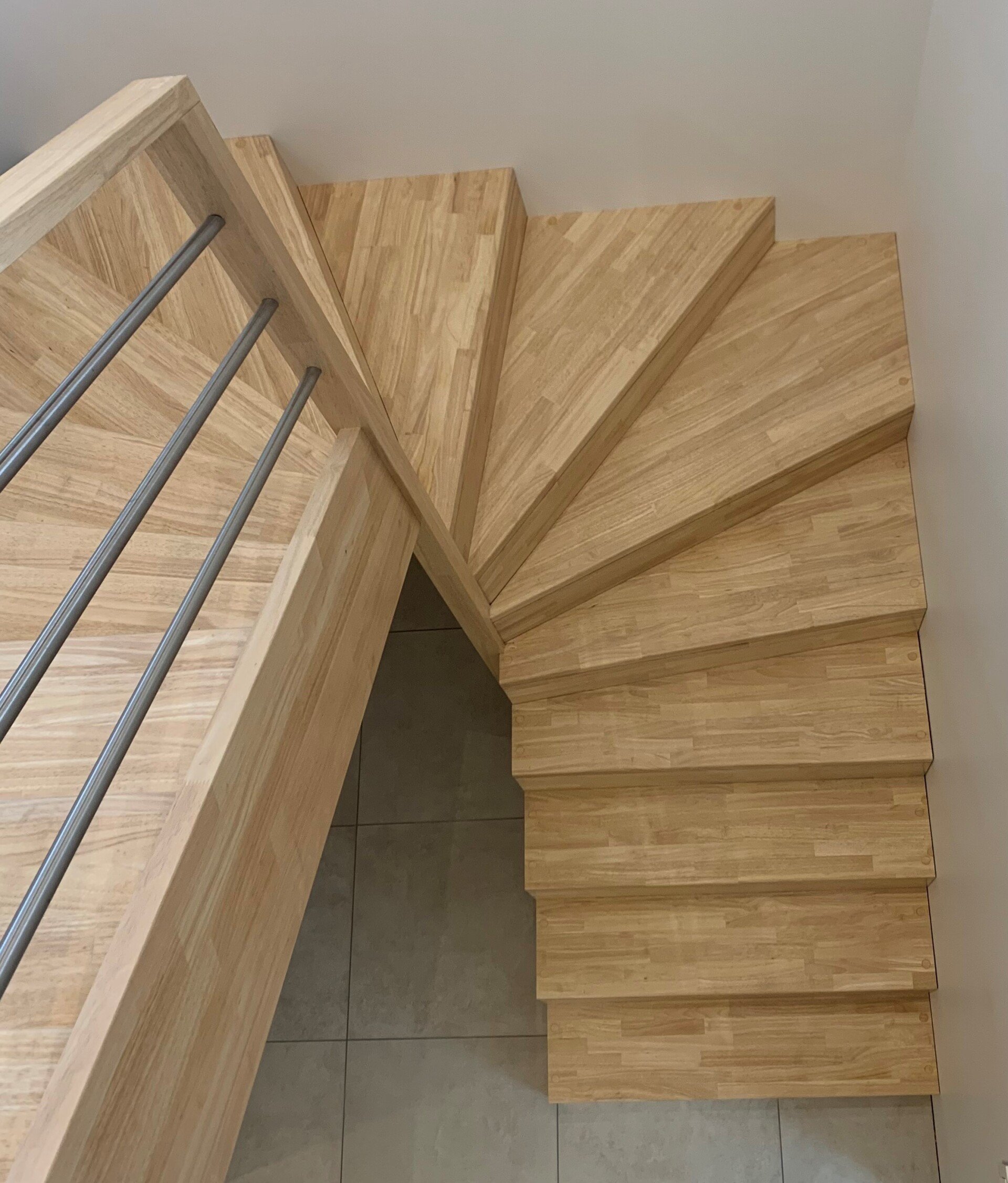 Installation d'escaliers en bois sur mesure à Clermont-Ferrand