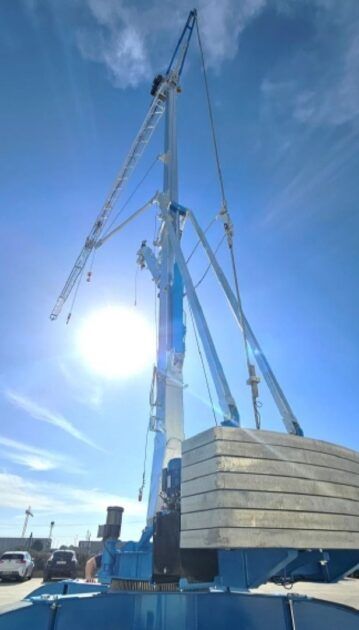 Grue sur remorque pour chantiers en Auvergne-Rhône-Alpes