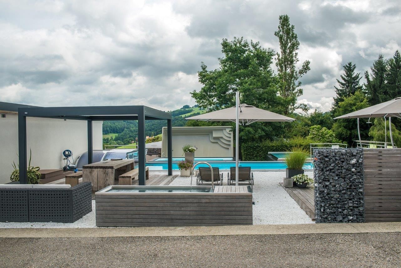Pools, Schwimmbäder, Sanitäranlagen - Poolman - Ostschweiz