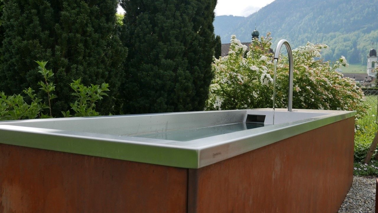 Nanopool Badebrunnen - Pool - Schwimmbad - Ostschweiz