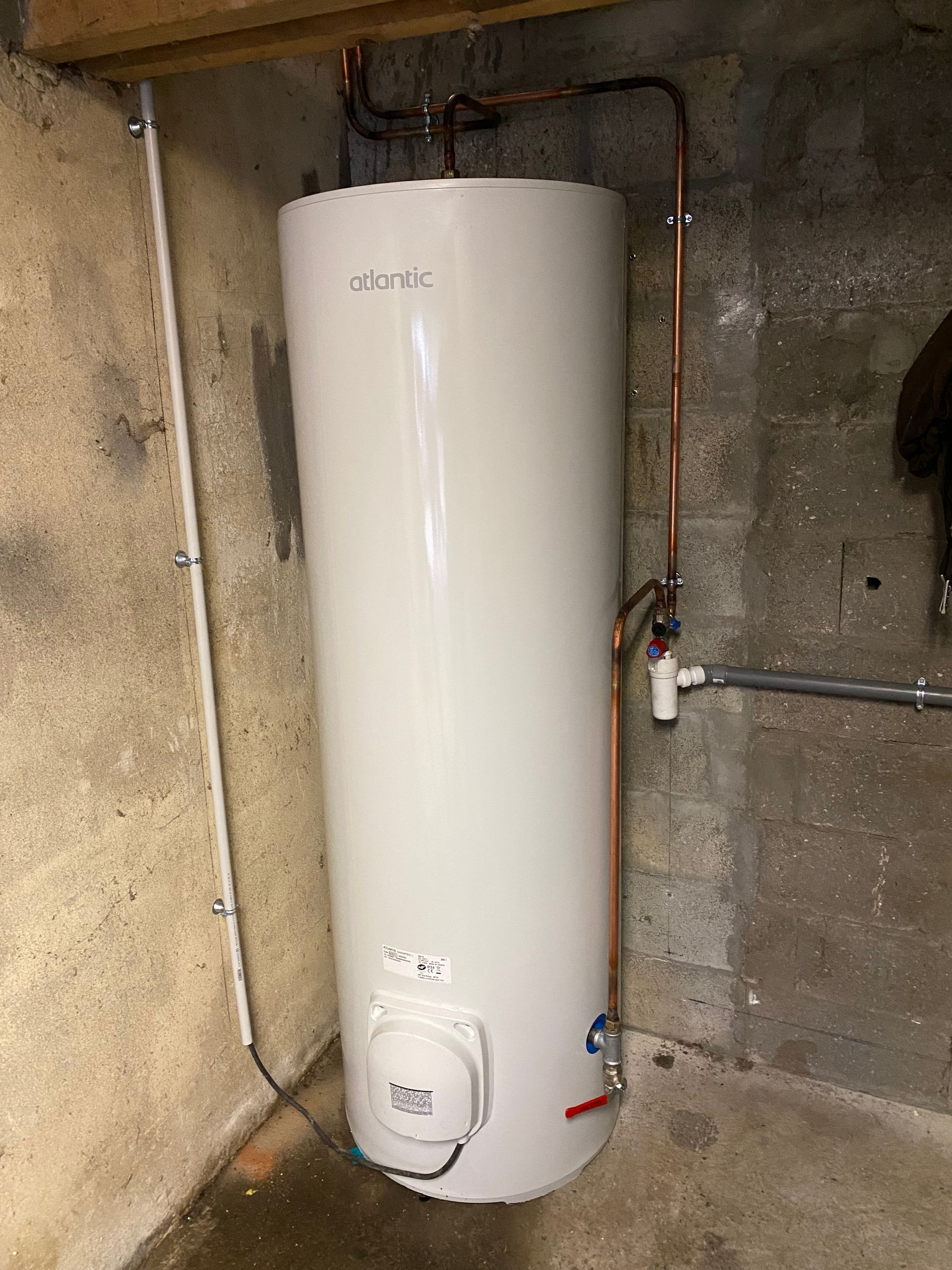 Installation de chauffe-eau thermodynamiques à Fécamp