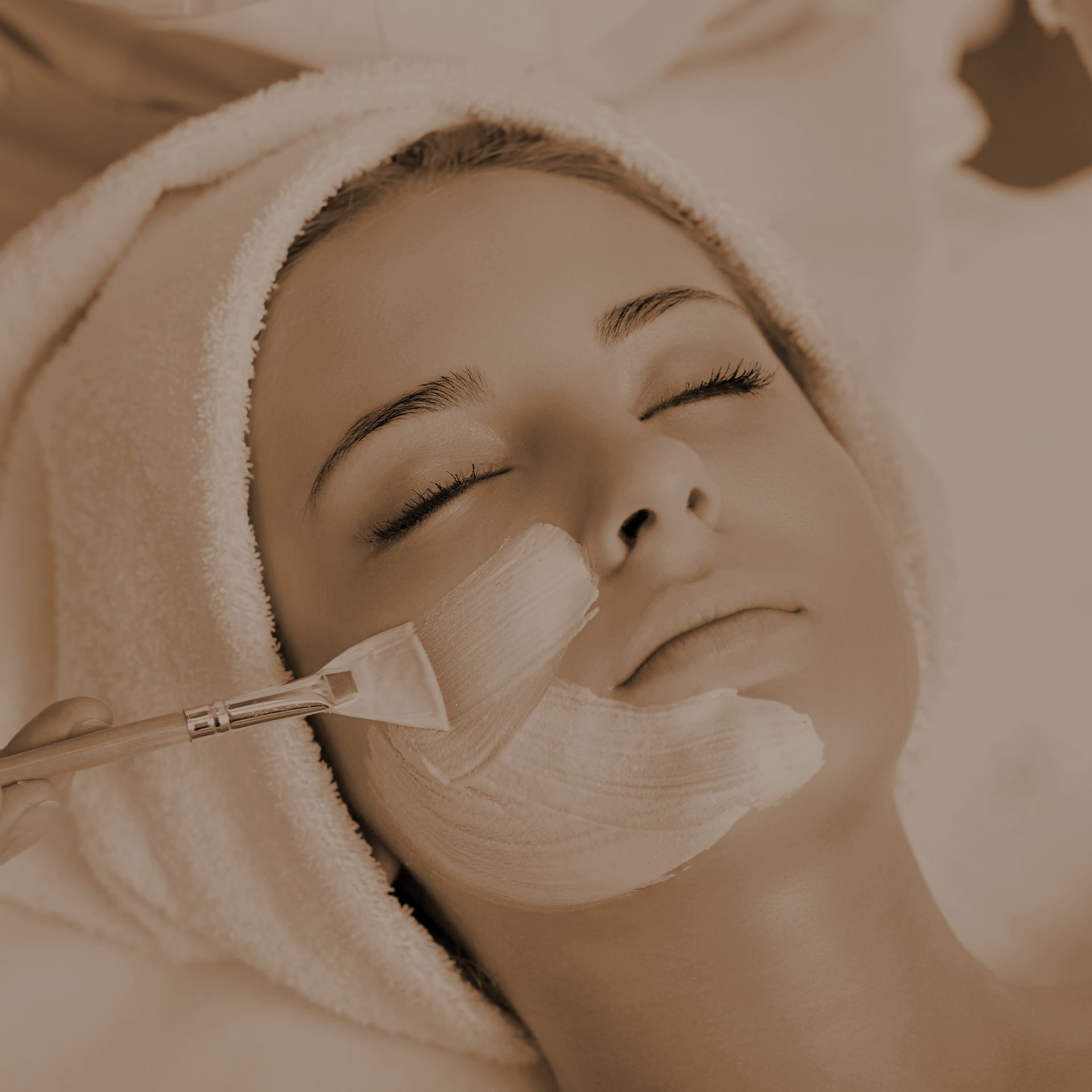 Zaha Salon Home Services